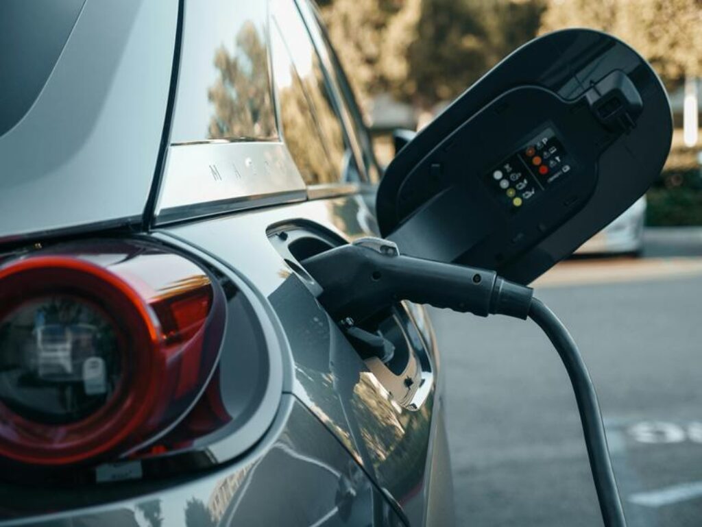 Exploring Next-Generation Battery Technologies for EVs ...